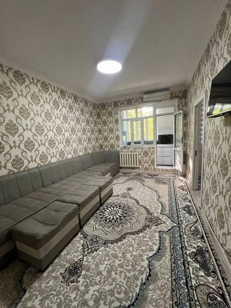 Чиланзар 1 комнатная в2