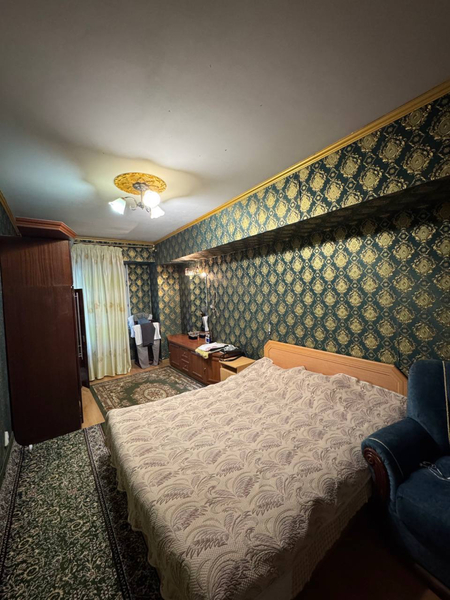 Продам квартиру 3х ком 73м2 Ц-4 Алайский рынок  Метро Абдуллы Кадыри