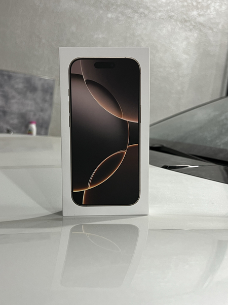 iPhone 16 Pro Sim