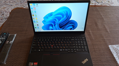 noutbuk Lenovo Think Pad E-15,  Full HD ips.