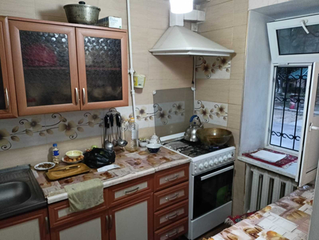 Продается 2х комнатная кв. на  1 этаже, кирпич. (Чиланзар 2 квартал)