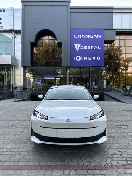 Changan NEVO A05 hybrid