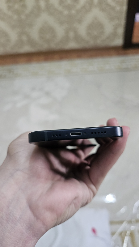 Iphone 12 64 gb .