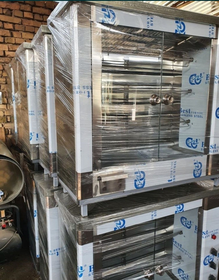 Грил 12 та товук, кетади    220v га ишледи газгазам ишледи