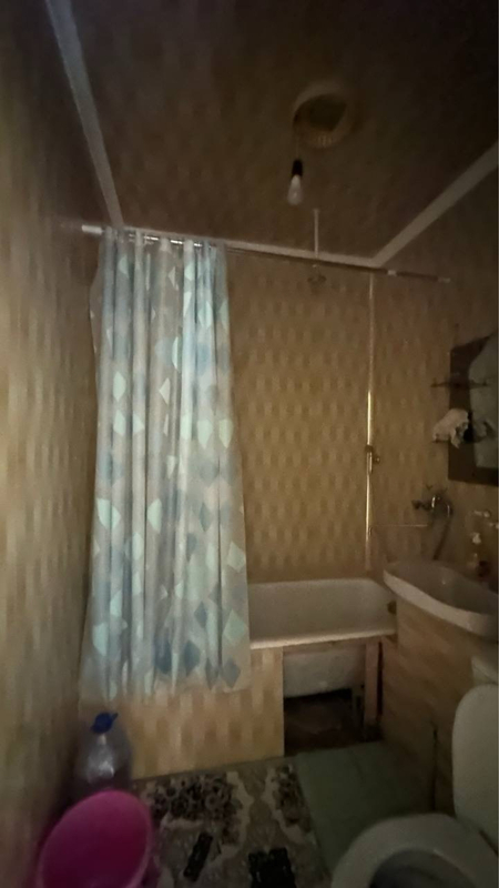 Продается 5 ком. Квартира площадью 120 кв.м. В Саттепо
