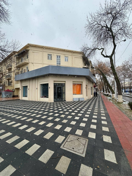 Сдается в аренду помещение вдоль дороги 150м2 - ул.Навои | Орда