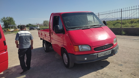 ford tranzit yuk mashinasi