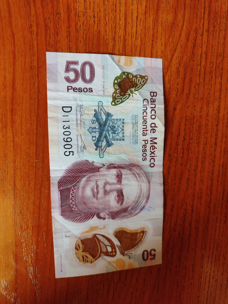 Мексиканская купюра 50 песо.