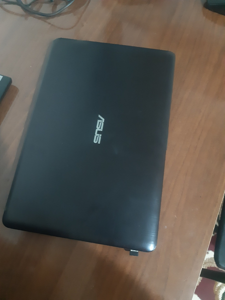 Asus core i3 6006 4/1tb