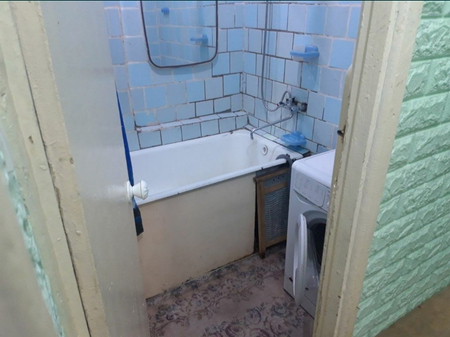 Продаётся квартира  Юнусабад-4  2/4/4