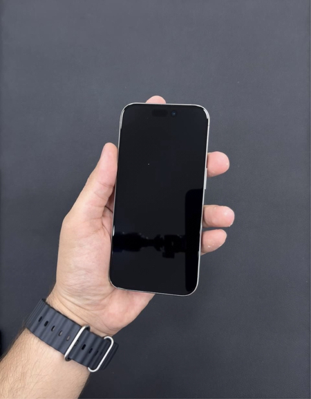 iPhone 15 Pro Natural Full