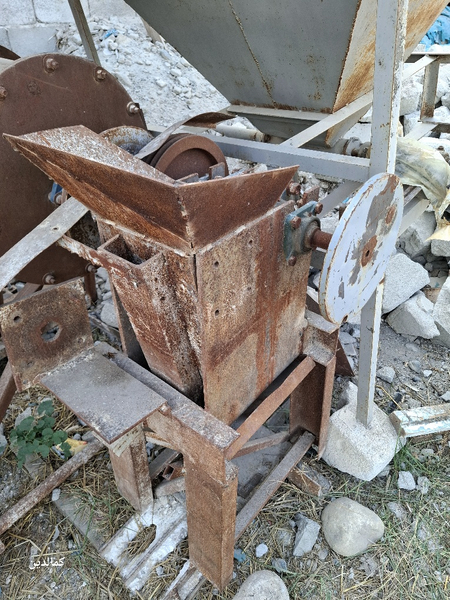 Тош майдалайдиган аппарат