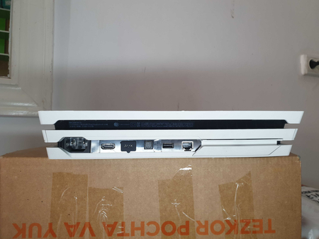 Playstation 4 PRO 1tb ideal