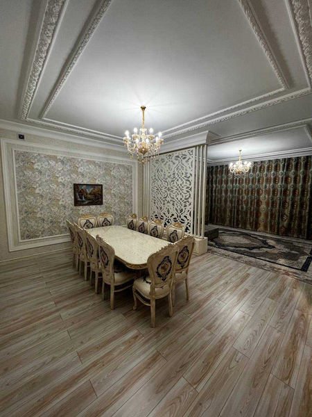V1312 Продается лом Махалля Тикланиш 6 соток 7 комнат Хороший ремонт
