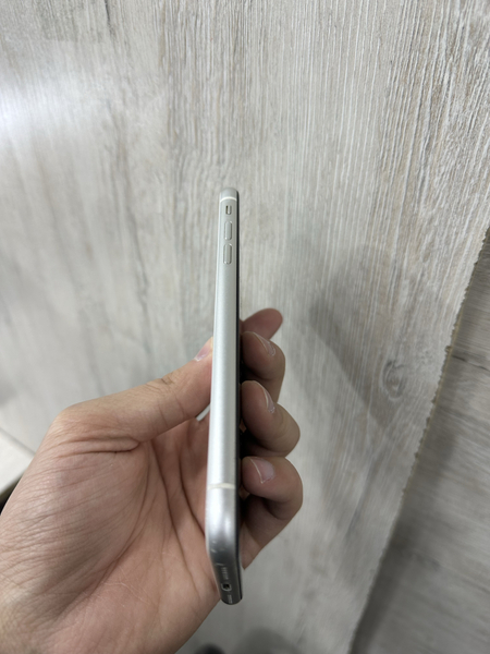 Iphone 11 64 gbli ideal