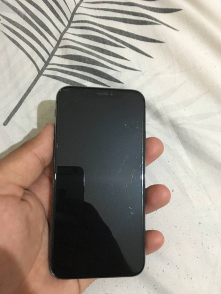 Iphone xs  64/76