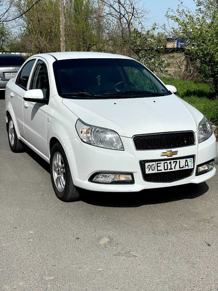 Nexia 3, white color
