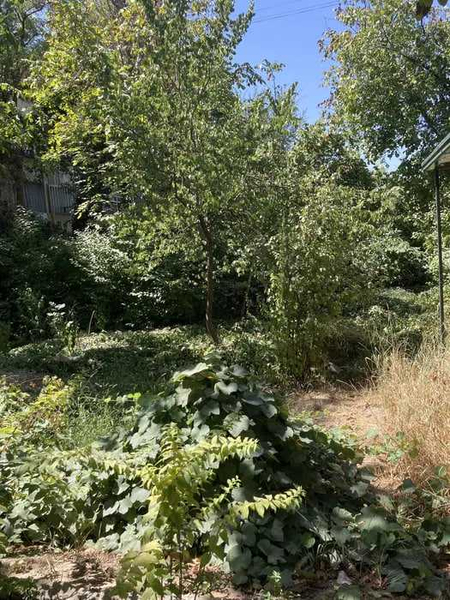 Продам участок с домом 6 сотки Мирзо-Улугб. р-н