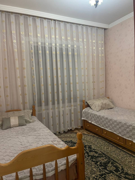 Сдаётся в аренду.  3 комнатная квартира. Юнус абад 19 квартал.