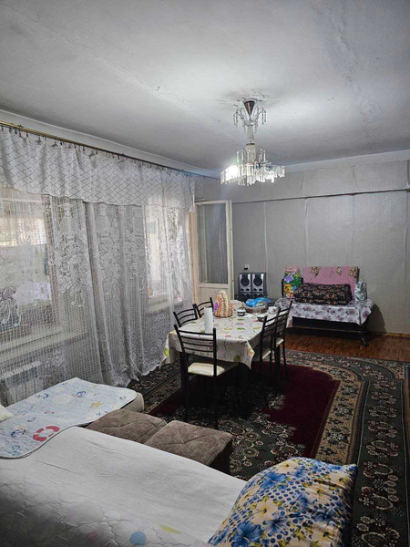 (К124502) Продается 3-х комнатная квартира в Шайхантахурском районе.