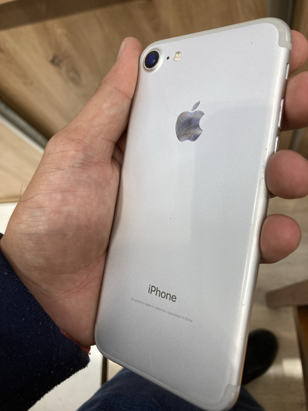 Iphone 7 silver bez karobka
