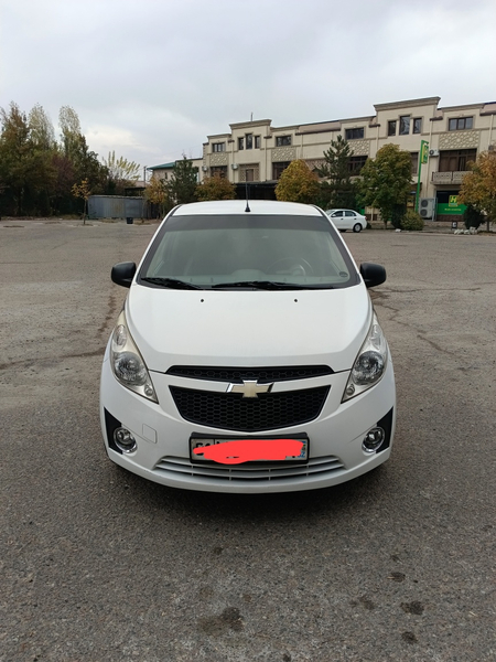 Ок Спарк сотилади