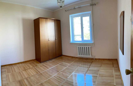 Госпитальный. 4х комнатная. Чистый. 6й этаж