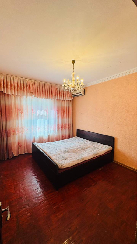 Чиланзар 25.  4/4/4. Срочно продаю 92м2