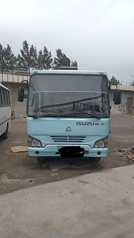 Avtobus Isuzu 2009
