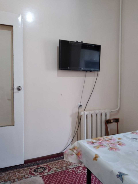 Uy sotiladi Yunusobod 10 kv da  2 xonali