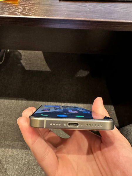 Sotiladi Iphone 15 promax 256gb