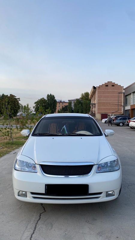 Lacceti sotiladi
