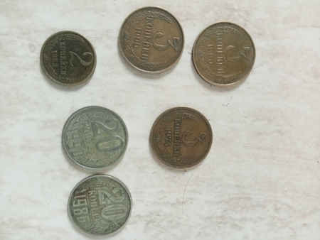 Продаются монеты