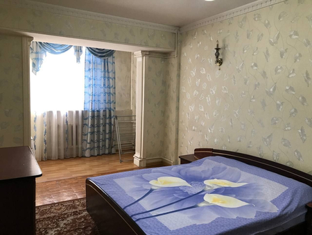 Аренда Кивартира шайхонтохур район навоий коча напротив ташкент сити
К