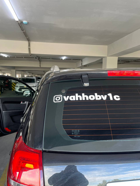 Наклейки виниловые на авто