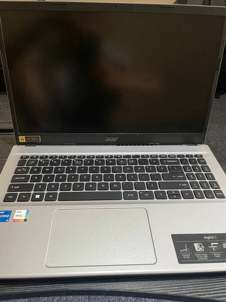 Acer aspire 3 noutbok