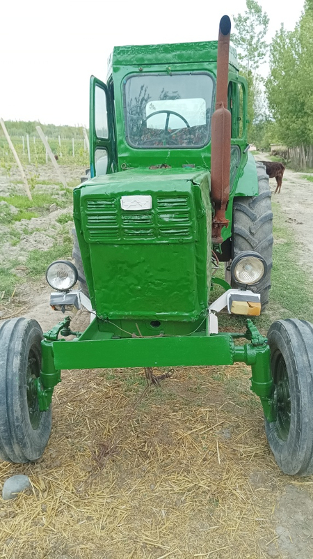 Traktor 40 sotiladi 35 million