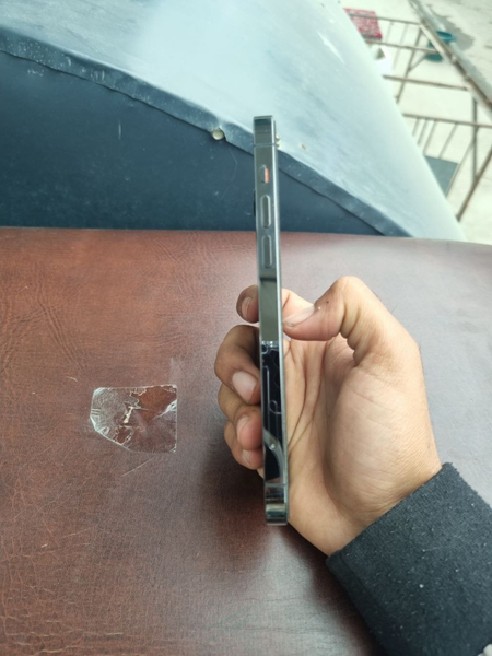 iphone   12 pro