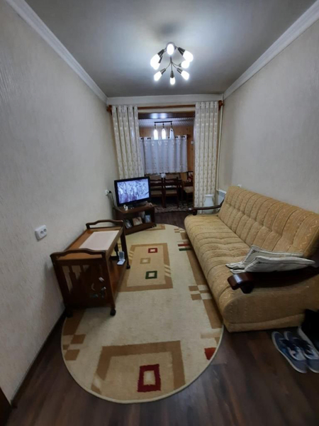 Чиланзар 26.  Аренда квартира 2 х комнатная 450