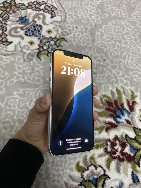 Iphone 12 sotiladi 64tali