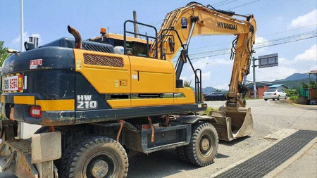 Excavator Hyundai | HW210