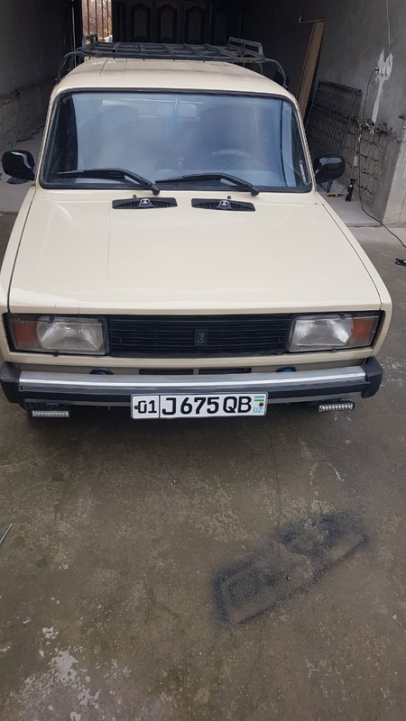 Jiguli 2104 srochni sotiladi