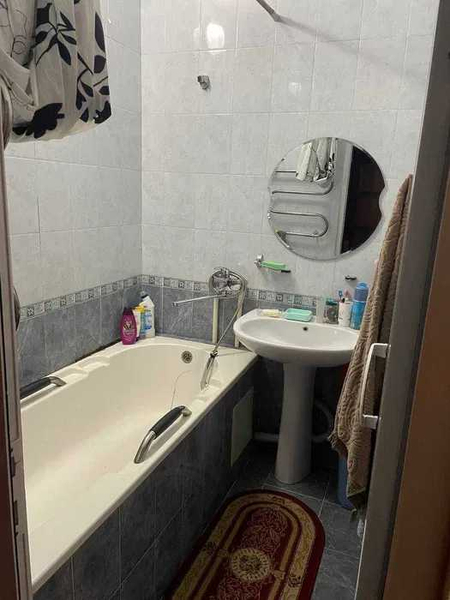 Срочно продается 2-ух ком кв Чиланзар 19 кварт 50м2 цена 56 000$.ZA010