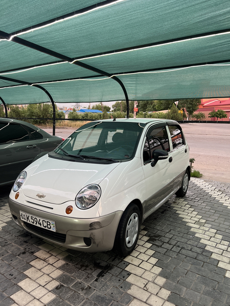 Matiz sotiladi 3 tali