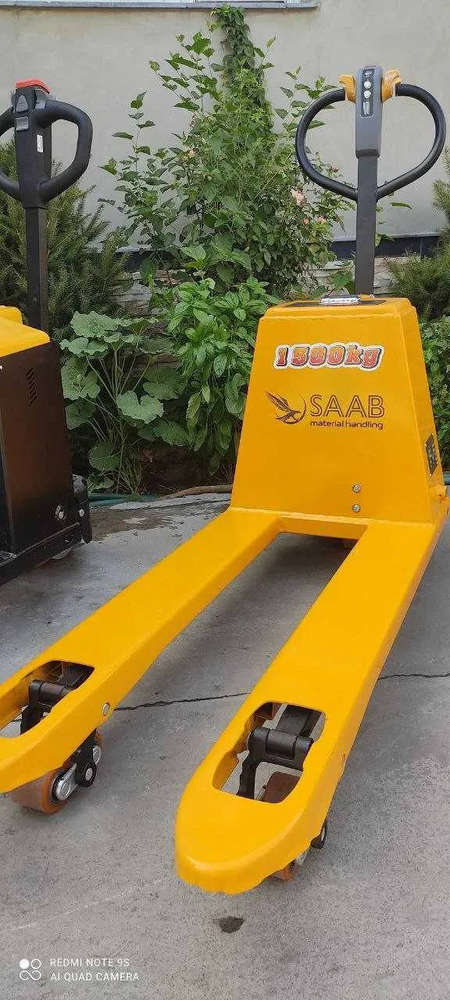 Элетрическый штабелер 1,5 тонна скидка SAAB гарантия бор