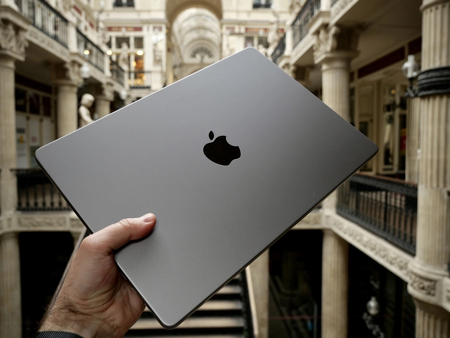 MacBook Pro и MacBook Air защитная пленка екран идеально качестве
