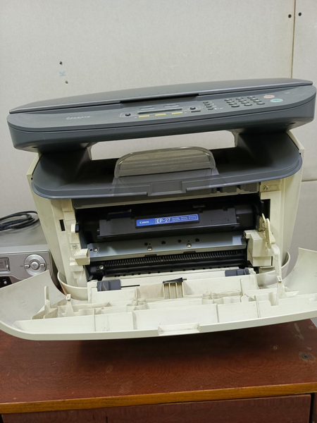 Принтер Canon i-sensys MF3228