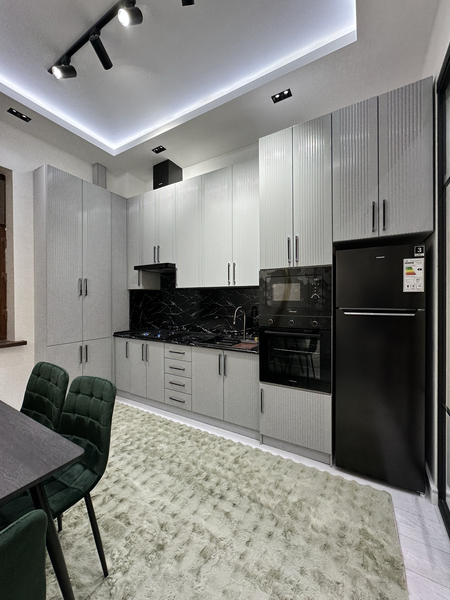 Продам свою 3 ком квартиру на Яккасарай. Саламатина. Новостройка