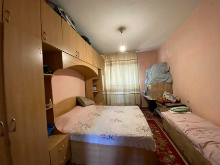 Мирзо Улугбек ТТЗ-1 . Срочно  продается двухкомнатная квартира (J3283)