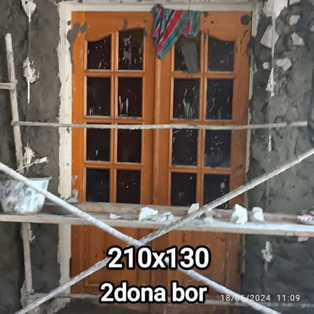 Sifatli eshiklar yuvib tozalab sotiladi.